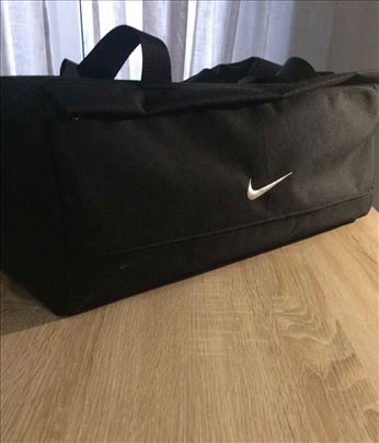 Nike Torba nova nikad koriscena