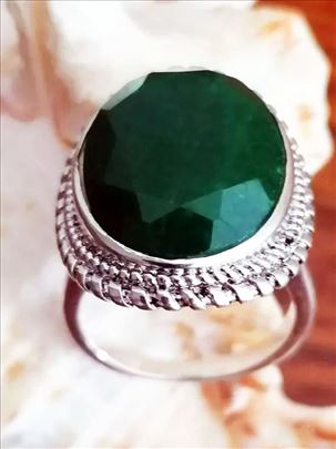 Prsten Srebro 925 prirodan Emerald