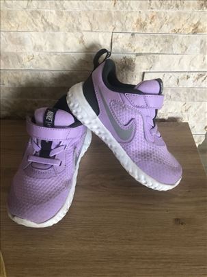 Nike patike broj 25