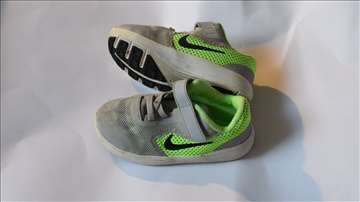 Patike Nike jeftino! br.23