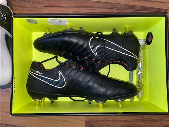 Nike Tiempo 7