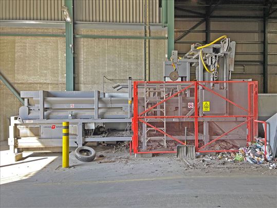 Presa. Cross Wrap Bale Opener Line, type BO 4000