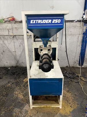 Extruder za soju 250 nov 18kW