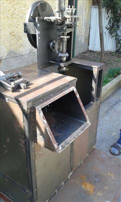 Mašina za pakovanje čaja nedovršena