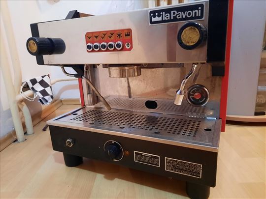 Profesionalni espresso aparat