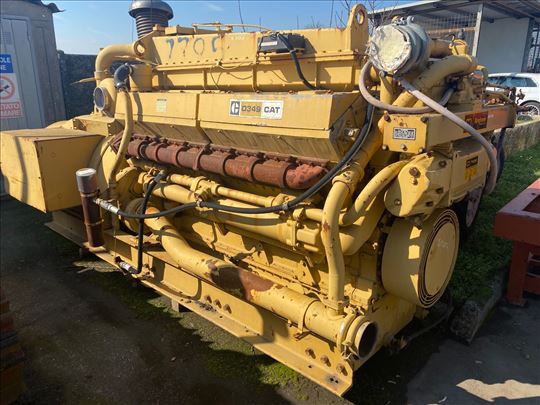 Prodajem generator CAT D349 800kW