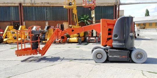 JLG E300AJP prdaja 2000. godište