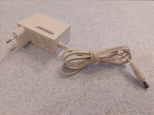 Adapter AC/DC 12V 2.5A ispravljač 12 V