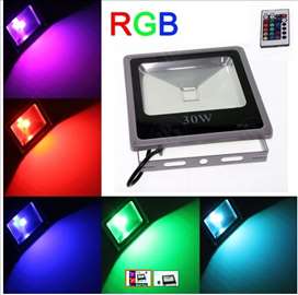 LED RGB Reflektor sa daljinskim 30W