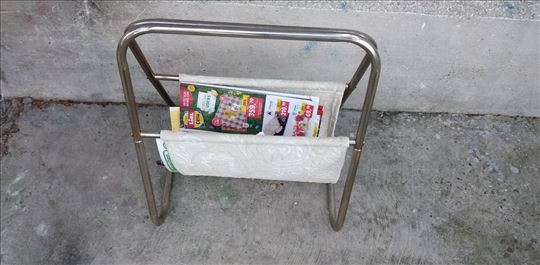 Stalak za novine, metalni oko 50 cm, korišćen