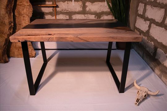 Epoxy hrast sto (river table) 155 x 89 x 74 cm