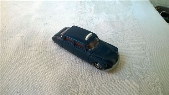 Kinder Ferrero Citroen ID19 Taxi 1:87,plasicni.