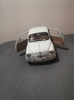 Maketa Zastava 750 Fića, razmera 1:8