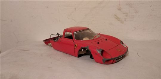 Burago Ferrari 1:24 Italy,za delove