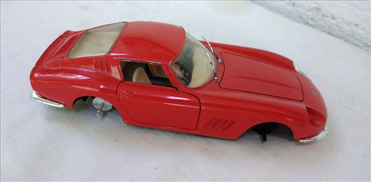 Burago Ferrari 275 GTB 1:24,Italy fali l.staklo i