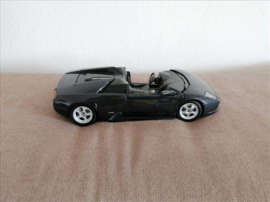 Autić lamborghini murcielago roadster scale 1/18 M