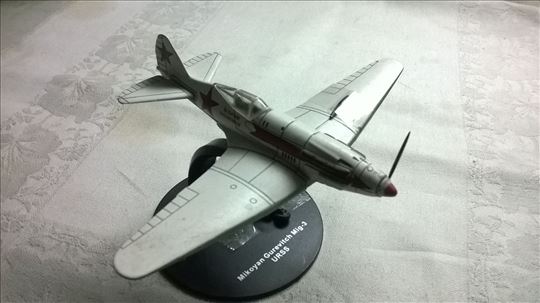 Avion Mikoyan Gurevitch Mig-3,1:72(Duzina 11,krila