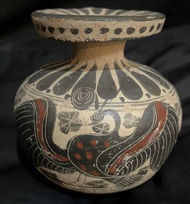 Corinthian Aryballos oil pot - 600bc