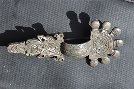 Slovenska fibula, srebro