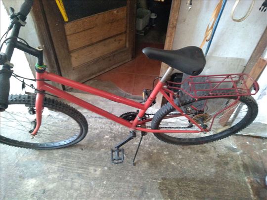 Prodajem mountain bike