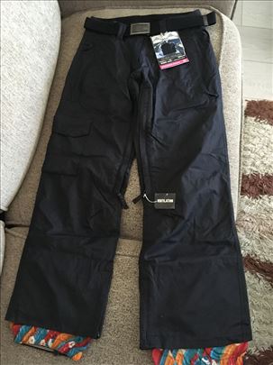 Nove ski pantalone za devojčice, veličina XS