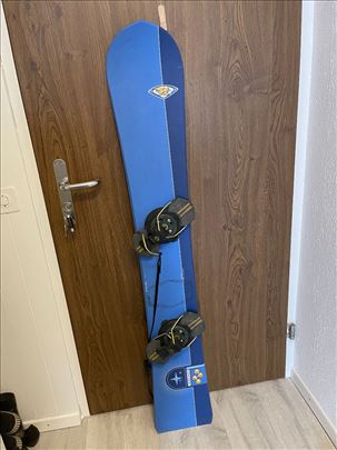 Snowboard br.21 Nidecker sa vezovima (152 cm ), uv