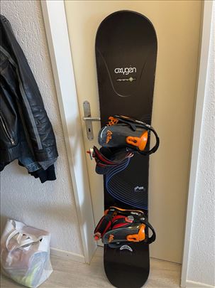 Snowboard br.24 Oxygen 153 cm sa vezovima, uvoz CH