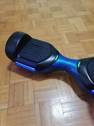 HOVERBORD SA BLUTUTOM