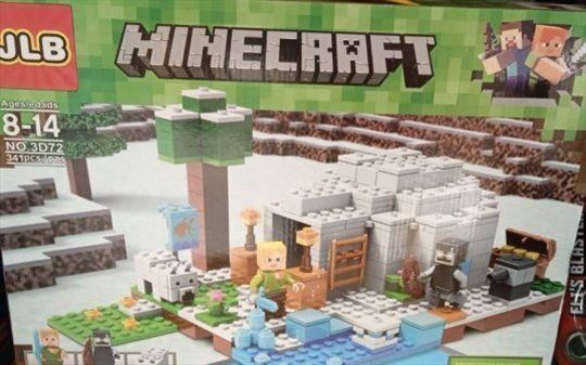 Lego kocke-Minecraft