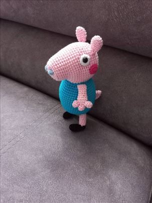 Heklana igračka Džordž, amigurumi