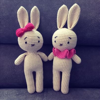 Heklana igračka zeka, amigurumi