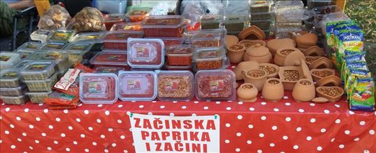 Mlevena začinska paprika