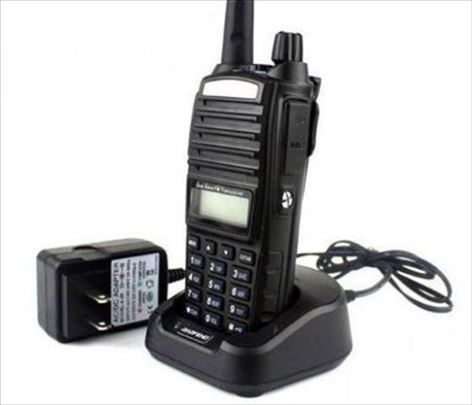 Baofeng uv 82 dual band-radio stanica