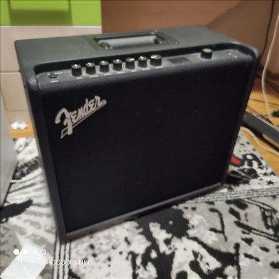 Pojačalo za gitaru Fender Mustang GT100