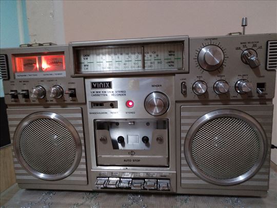 radio kasetofon 1979 Hitachi TRK-8080E