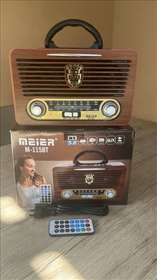 Retro radio