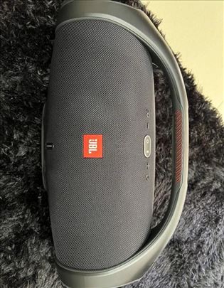 JBL BoomBox 2