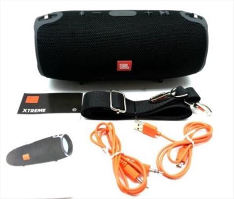 JBL Xtreme Bluetooth zvučnik 22cm