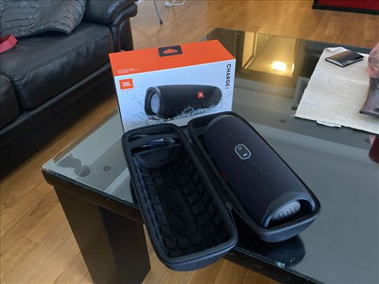 Bluetooth zvučnik "JBL Charge 4" + torbica