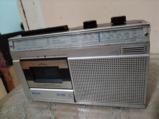 philips radio kasetofon D7112