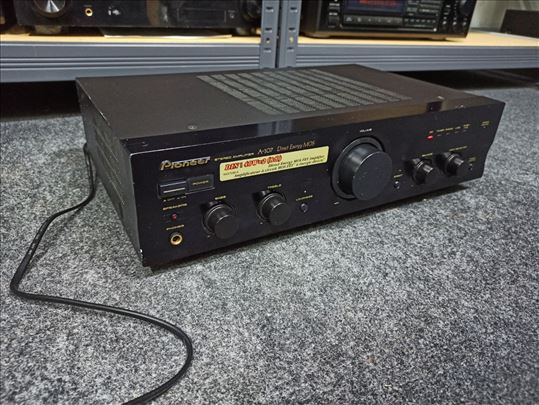 Pioneer A 107