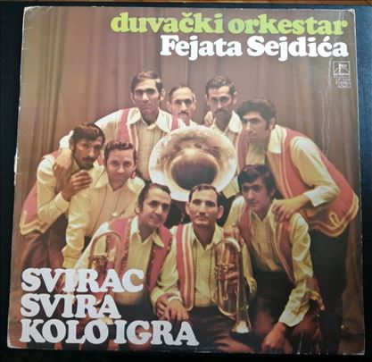 Duvački Orkestar Fejata Sejdića-Svirac Svira Kolo