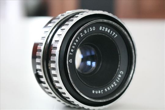 Tessar 2.8/50 Carl Zeiss Jena na M42 navoj