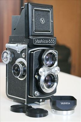 Yashica 635