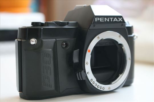 Pentax P30n (Na stanju)