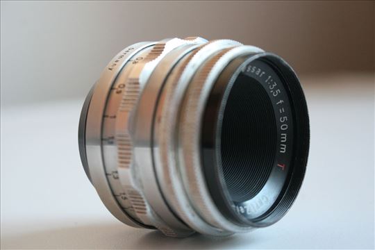 Carl Zeiss Jena Tessar 50mm f:3.5 crveno T na M42