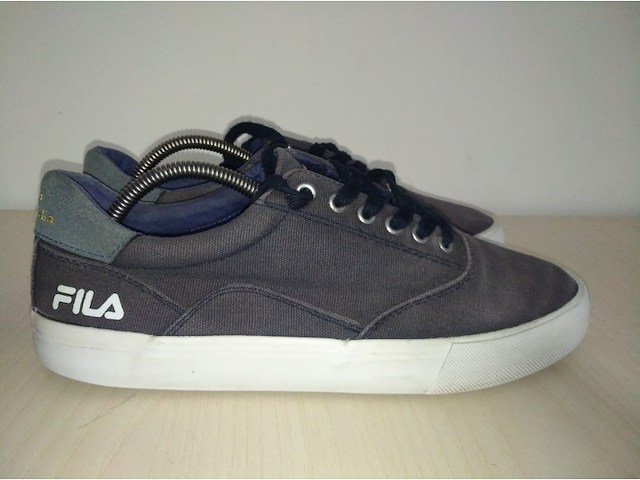 Fila muske patike broj 43