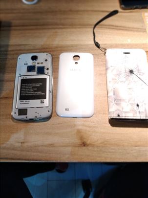 Samsung S4 baterija i telefon za delove