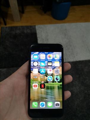 I Phone 7 32 gb, Mat Black sim free, Beograd