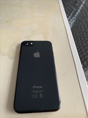 Iphone 8 (64) GB